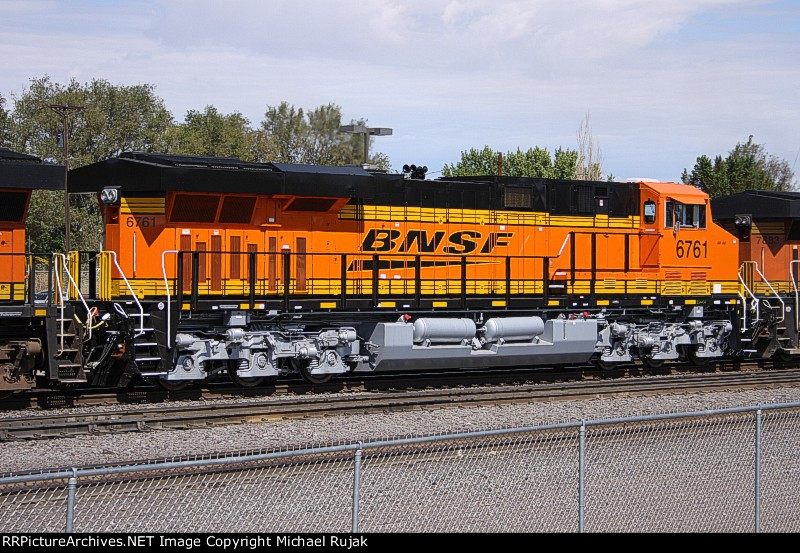 BNSF 6761